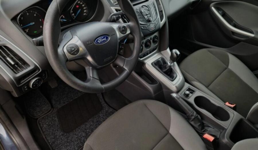 Pelēks Ford Focus 2011 Rīga, ar dzinēja tilpumu 1.60 L un nobraukumu 244 tūkst. km par 4700 €, foto 17 vietnē AUTOMOTO.COM.LV