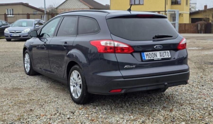 Pelēks Ford Focus 2011 Rīga, ar dzinēja tilpumu 1.60 L un nobraukumu 244 tūkst. km par 4700 €, foto 20 vietnē AUTOMOTO.COM.LV