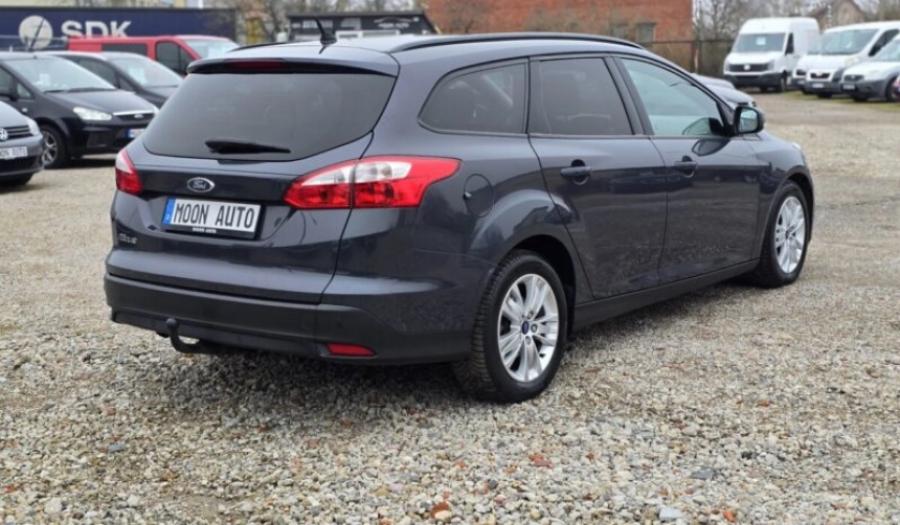 Pelēks Ford Focus 2011 Rīga, ar dzinēja tilpumu 1.60 L un nobraukumu 244 tūkst. km par 4700 €, foto 25 vietnē AUTOMOTO.COM.LV