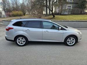 Pelēks Ford Focus 2011 Jēkabpils, ar dzinēja tilpumu 1.60 L un nobraukumu 256 tūkst. km par 4490 €, foto 5 vietnē AUTOMOTO.COM.LV