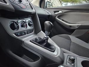 Pelēks Ford Focus 2011 Jēkabpils, ar dzinēja tilpumu 1.60 L un nobraukumu 256 tūkst. km par 4490 €, foto 27 vietnē AUTOMOTO.COM.LV