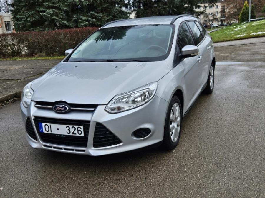 Grey Ford Focus 2011 in Riga, with an engine capacity of 1.60 L and mileage of 234 thousand km for 4490 €, photo 1 on AUTOMOTO.COM.LV