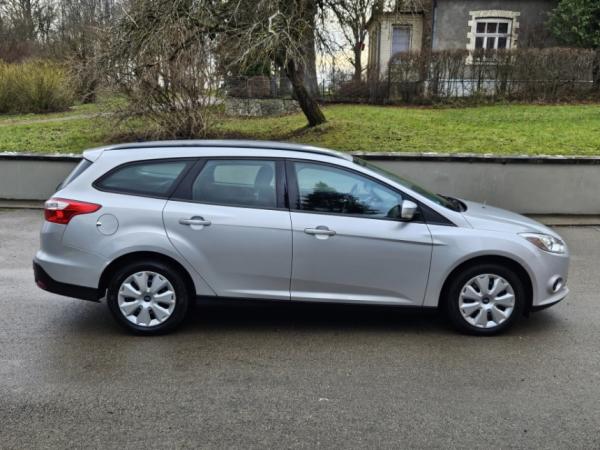 Grey Ford Focus 2011 in Riga, with an engine capacity of 1.60 L and mileage of 234 thousand km for 4490 €, photo 5 on AUTOMOTO.COM.LV