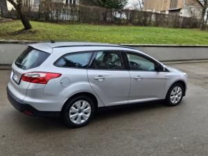 Grey Ford Focus 2011 in Riga, with an engine capacity of 1.60 L and mileage of 234 thousand km for 4490 €, photo 7 on AUTOMOTO.COM.LV