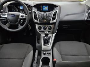 Grey Ford Focus 2011 in Riga, with an engine capacity of 1.60 L and mileage of 234 thousand km for 4490 €, photo 19 on AUTOMOTO.COM.LV