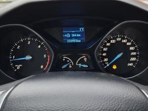 Grey Ford Focus 2011 in Riga, with an engine capacity of 1.60 L and mileage of 234 thousand km for 4490 €, photo 33 on AUTOMOTO.COM.LV