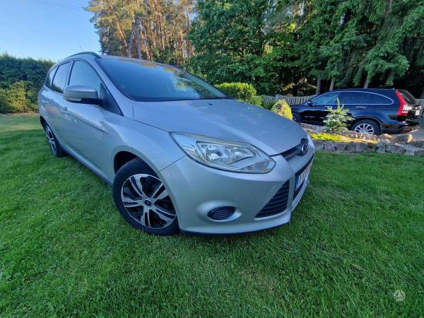 Grey Ford Focus 2011 in Ukmerge, with an engine capacity of 1.56 L and mileage of 280 thousand km for 2650 €, photo 1 on AUTOMOTO.COM.LV