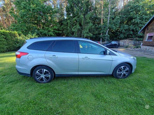 Grey Ford Focus 2011 in Ukmerge, with an engine capacity of 1.56 L and mileage of 280 thousand km for 2650 €, photo 7 on AUTOMOTO.COM.LV