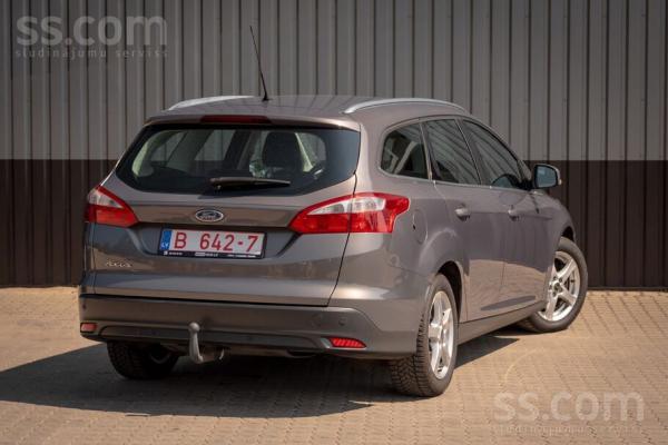 Grey Ford Focus 2011 in Talsi, with an engine capacity of 1.60 L and mileage of 226 thousand km for 4950 €, photo 7 on AUTOMOTO.COM.LV