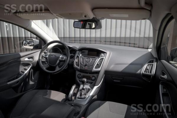 Grey Ford Focus 2011 in Talsi, with an engine capacity of 1.60 L and mileage of 226 thousand km for 4950 €, photo 8 on AUTOMOTO.COM.LV