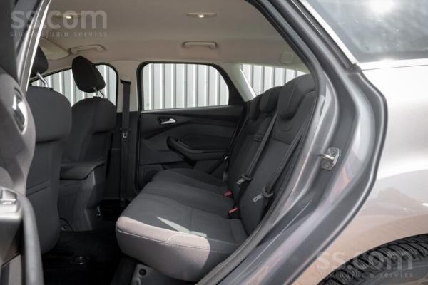 Grey Ford Focus 2011 in Talsi, with an engine capacity of 1.60 L and mileage of 226 thousand km for 4950 €, photo 10 on AUTOMOTO.COM.LV