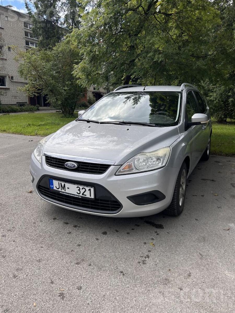Grey Ford Focus 2011 in Riga, with an engine capacity of 1.60 L and mileage of 263 thousand km for 2500 €, photo 3 on AUTOMOTO.COM.LV