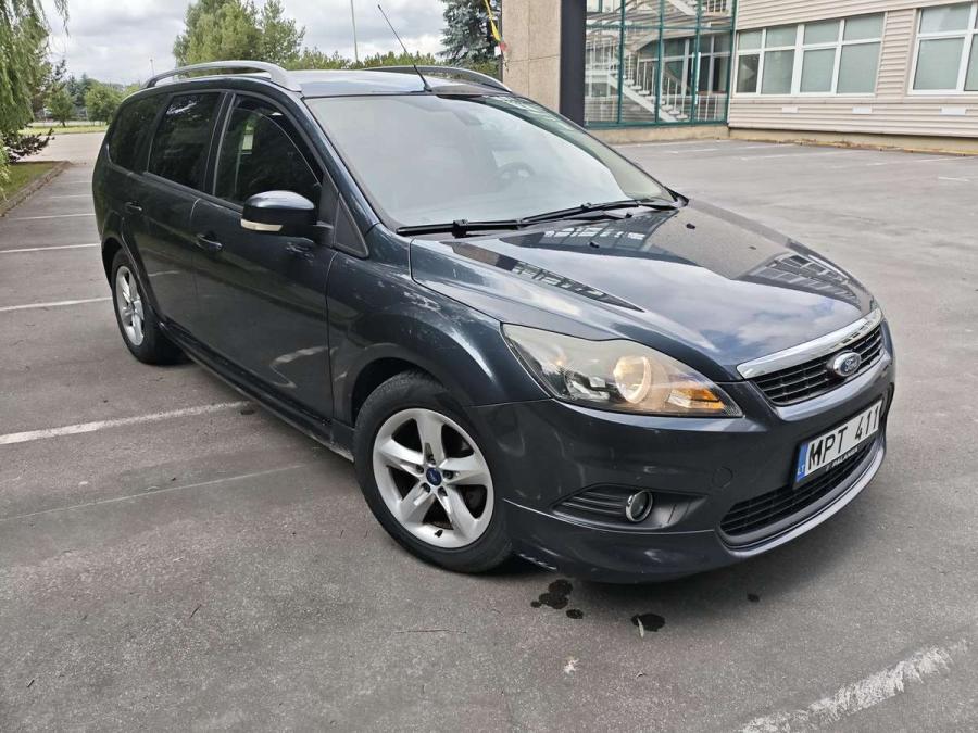 Grey Ford Focus 2011 in Klaipeda, with an engine capacity of 1.56 L and mileage of 190 thousand km for 2800 €, photo 3 on AUTOMOTO.COM.LV