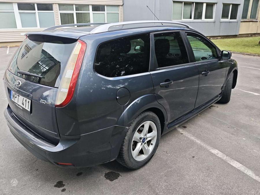 Grey Ford Focus 2011 in Klaipeda, with an engine capacity of 1.56 L and mileage of 190 thousand km for 2800 €, photo 5 on AUTOMOTO.COM.LV