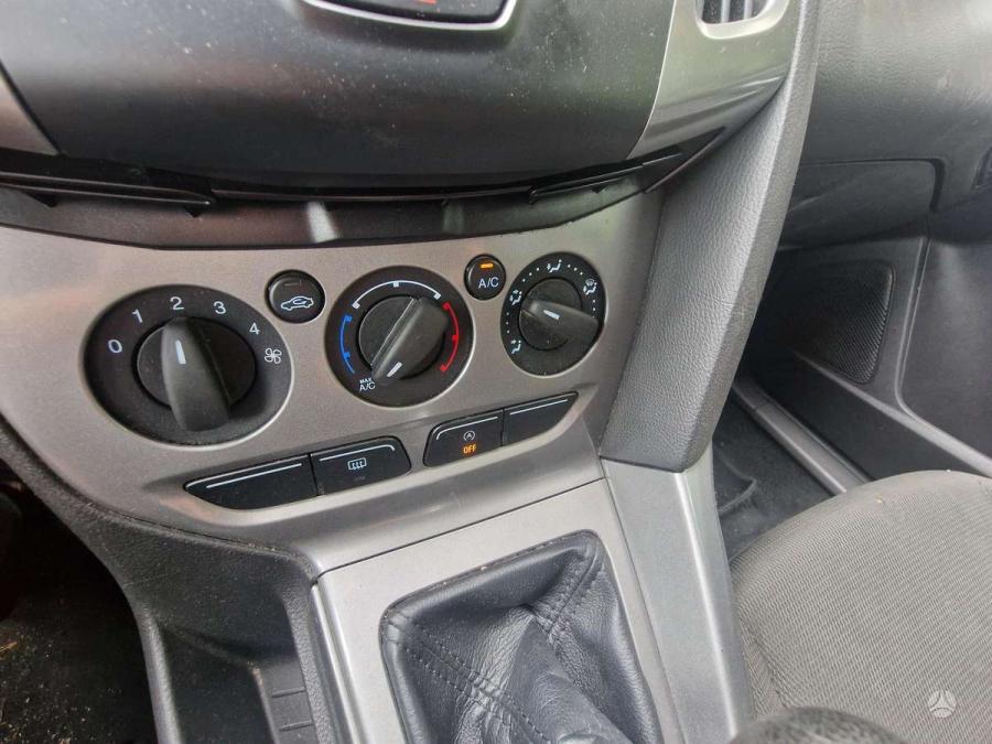 Pelēks Ford Focus 2011 Ukmergė, ar dzinēja tilpumu 1.56 L un nobraukumu 280 tūkst. km par 2350 €, foto 16 vietnē AUTOMOTO.COM.LV