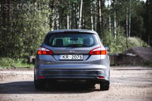 Pelēks Ford Focus 2011 Rīga, ar dzinēja tilpumu 1.60 L un nobraukumu 314 tūkst. km par 2550 €, foto 4 vietnē AUTOMOTO.COM.LV