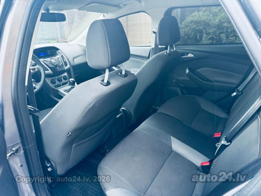 Pelēks Ford Focus 2011 Tallina, ar dzinēja tilpumu 1.60 L un nobraukumu 257 tūkst. km par 3500 €, foto 9 vietnē AUTOMOTO.COM.LV