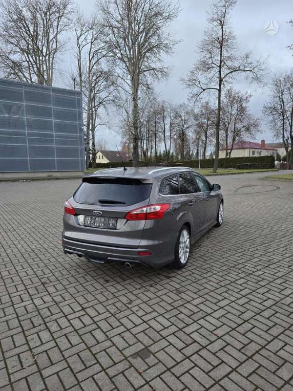 Grey Ford Focus 2012 in Marijampole, with an engine capacity of 2.00 L and mileage of 245 thousand km for 4500 €, photo 5 on AUTOMOTO.COM.LV