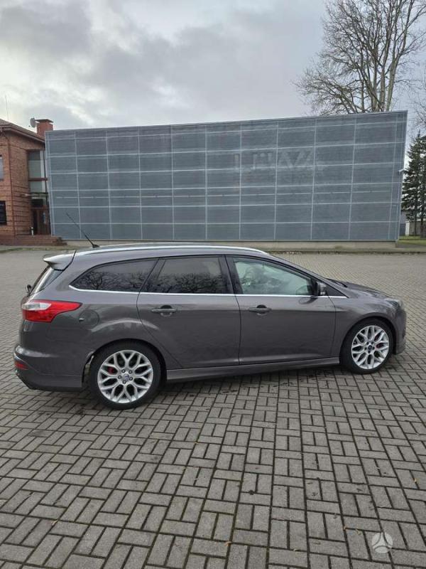 Grey Ford Focus 2012 in Marijampole, with an engine capacity of 2.00 L and mileage of 245 thousand km for 4500 €, photo 6 on AUTOMOTO.COM.LV