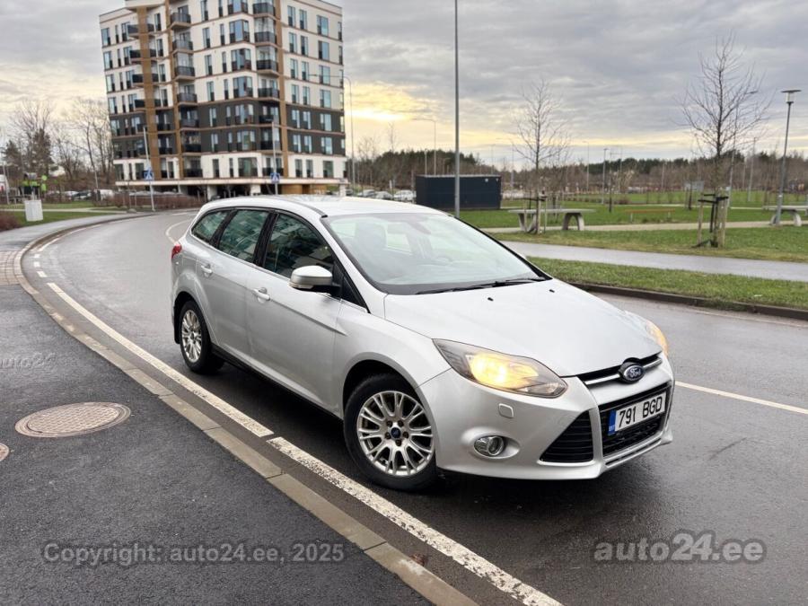 Pelēks Ford Focus 2012 Tallina, ar dzinēja tilpumu 2.00 L un nobraukumu 290 tūkst. km par 2490 €, foto 1 vietnē AUTOMOTO.COM.LV