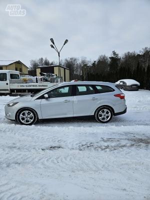 Grey Ford Focus 2012 in Silute, with an engine capacity of 1.60 L and mileage of 262 thousand km for 2750 €, photo 3 on AUTOMOTO.COM.LV