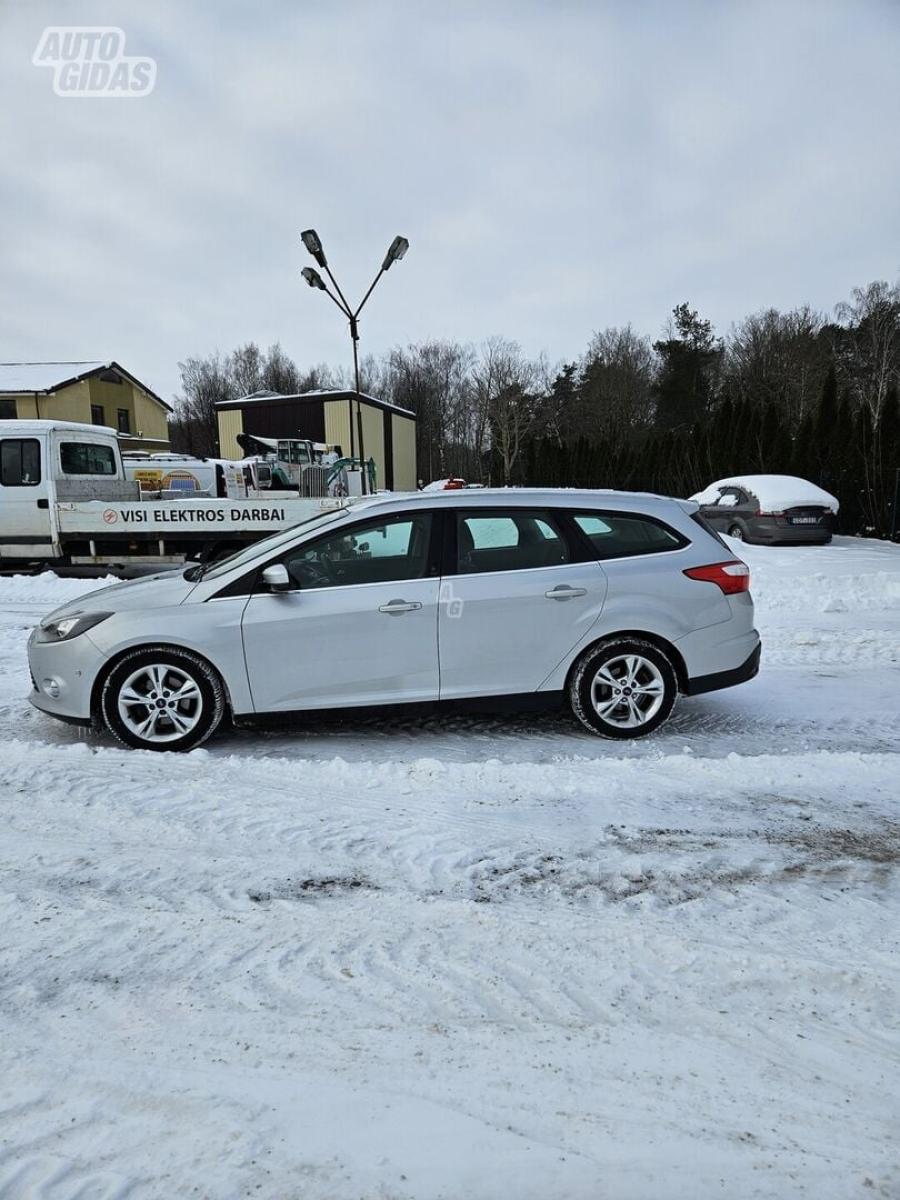 Grey Ford Focus 2012 in Silute, with an engine capacity of 1.60 L and mileage of 262 thousand km for 2750 €, photo 3 on AUTOMOTO.COM.LV