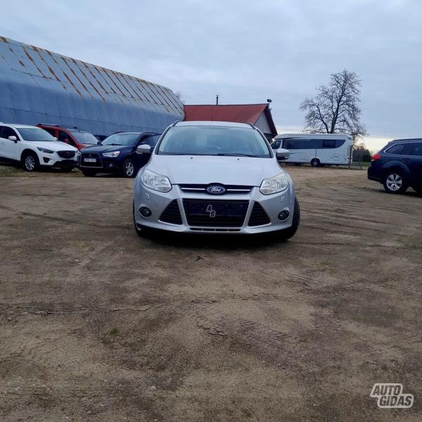 Pelēks Ford Focus 2012 Marijampole, ar dzinēja tilpumu 1.60 L un nobraukumu 247 tūkst. km par 2400 €, foto 3 vietnē AUTOMOTO.COM.LV