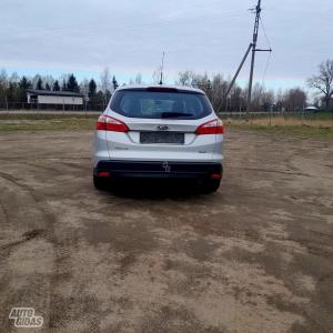 Grey Ford Focus 2012 in Marijampole, with an engine capacity of 1.60 L and mileage of 247 thousand km for 2400 €, photo 8 on AUTOMOTO.COM.LV