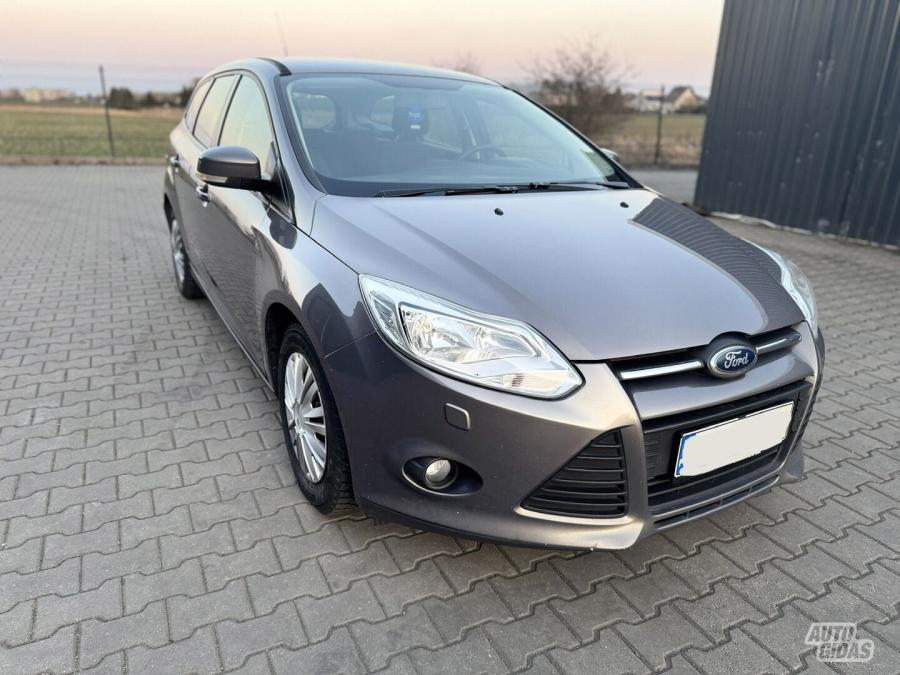 Pelēks Ford Focus 2012 Kauņa, ar dzinēja tilpumu 1.00 L un nobraukumu 200 tūkst. km par 2750 €, foto 3 vietnē AUTOMOTO.COM.LV
