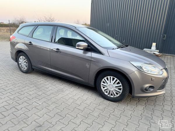 Grey Ford Focus 2012 in Kaunas, with an engine capacity of 1.00 L and mileage of 200 thousand km for 2750 €, photo 7 on AUTOMOTO.COM.LV
