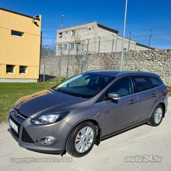 Pelēks Ford Focus 2012 Tallina, ar dzinēja tilpumu 1.60 L un nobraukumu 329 tūkst. km par 4000 €, foto 2 vietnē AUTOMOTO.COM.LV