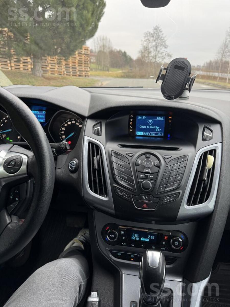 Grey Ford Focus 2012 in Ogre, with an engine capacity of 1.60 L and mileage of 138 thousand km for 3800 €, photo 3 on AUTOMOTO.COM.LV