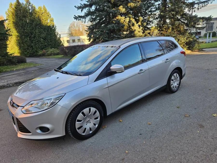 Grey Ford Focus 2012 in Jekabpils, with an engine capacity of 1.60 L and mileage of 291 thousand km for 4490 €, photo 9 on AUTOMOTO.COM.LV
