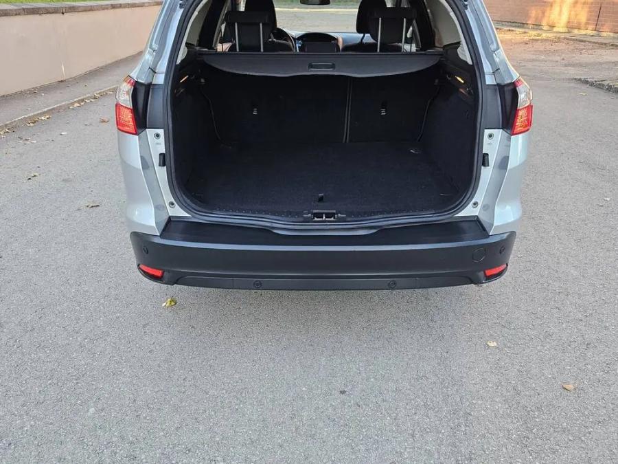 Grey Ford Focus 2012 in Jekabpils, with an engine capacity of 1.60 L and mileage of 291 thousand km for 4490 €, photo 16 on AUTOMOTO.COM.LV