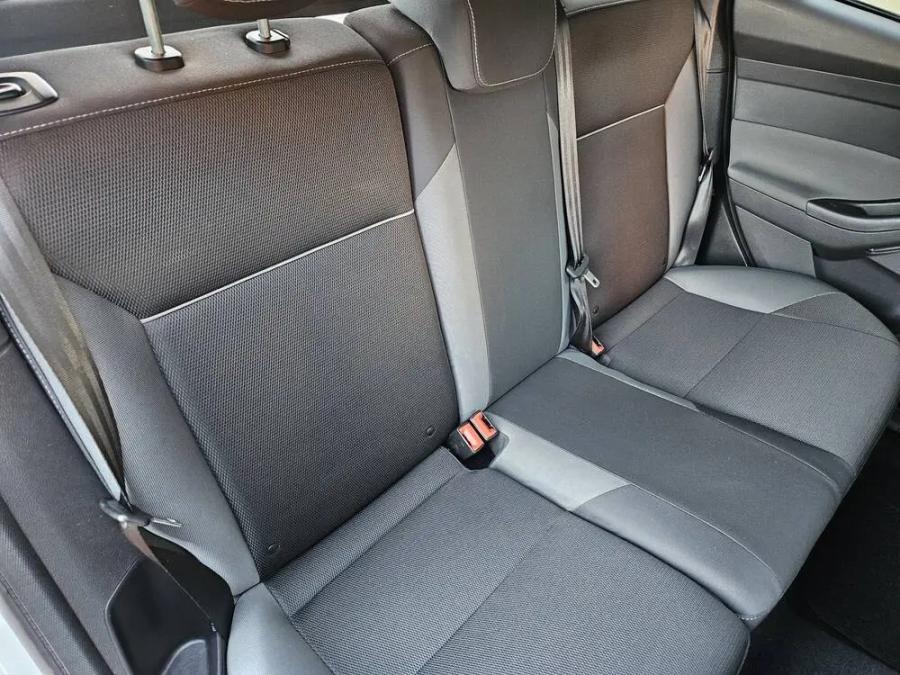 Grey Ford Focus 2012 in Jekabpils, with an engine capacity of 1.60 L and mileage of 291 thousand km for 4490 €, photo 17 on AUTOMOTO.COM.LV