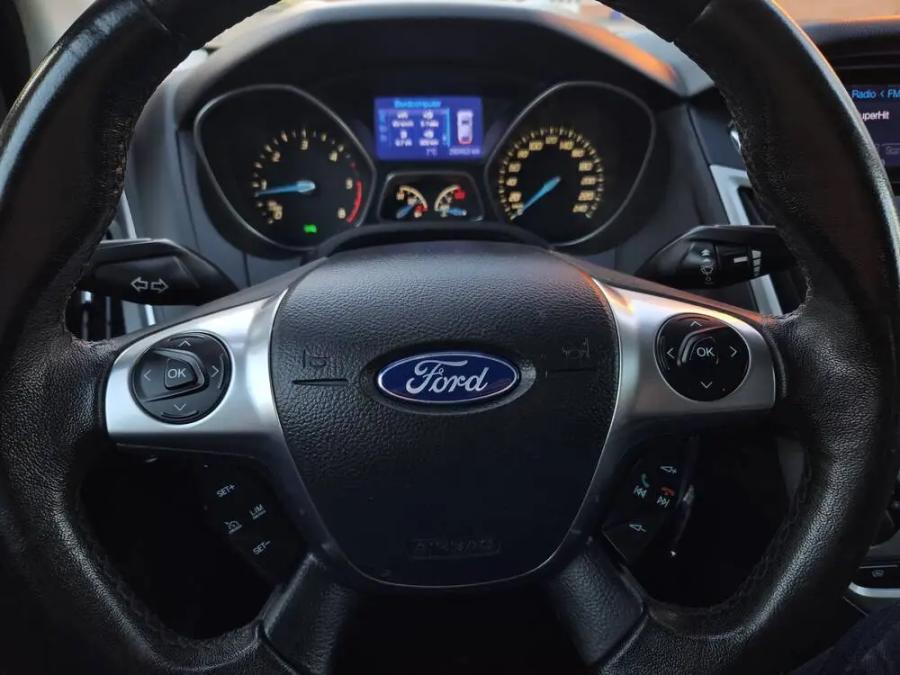 Grey Ford Focus 2012 in Jekabpils, with an engine capacity of 1.60 L and mileage of 291 thousand km for 4490 €, photo 28 on AUTOMOTO.COM.LV