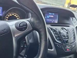 Grey Ford Focus 2012 in Jekabpils, with an engine capacity of 1.60 L and mileage of 291 thousand km for 4490 €, photo 33 on AUTOMOTO.COM.LV