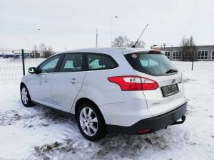 Grey Ford Focus 2012 in Saldus, with an engine capacity of 2.00 L and mileage of 258 thousand km for 4990 €, photo 5 on AUTOMOTO.COM.LV