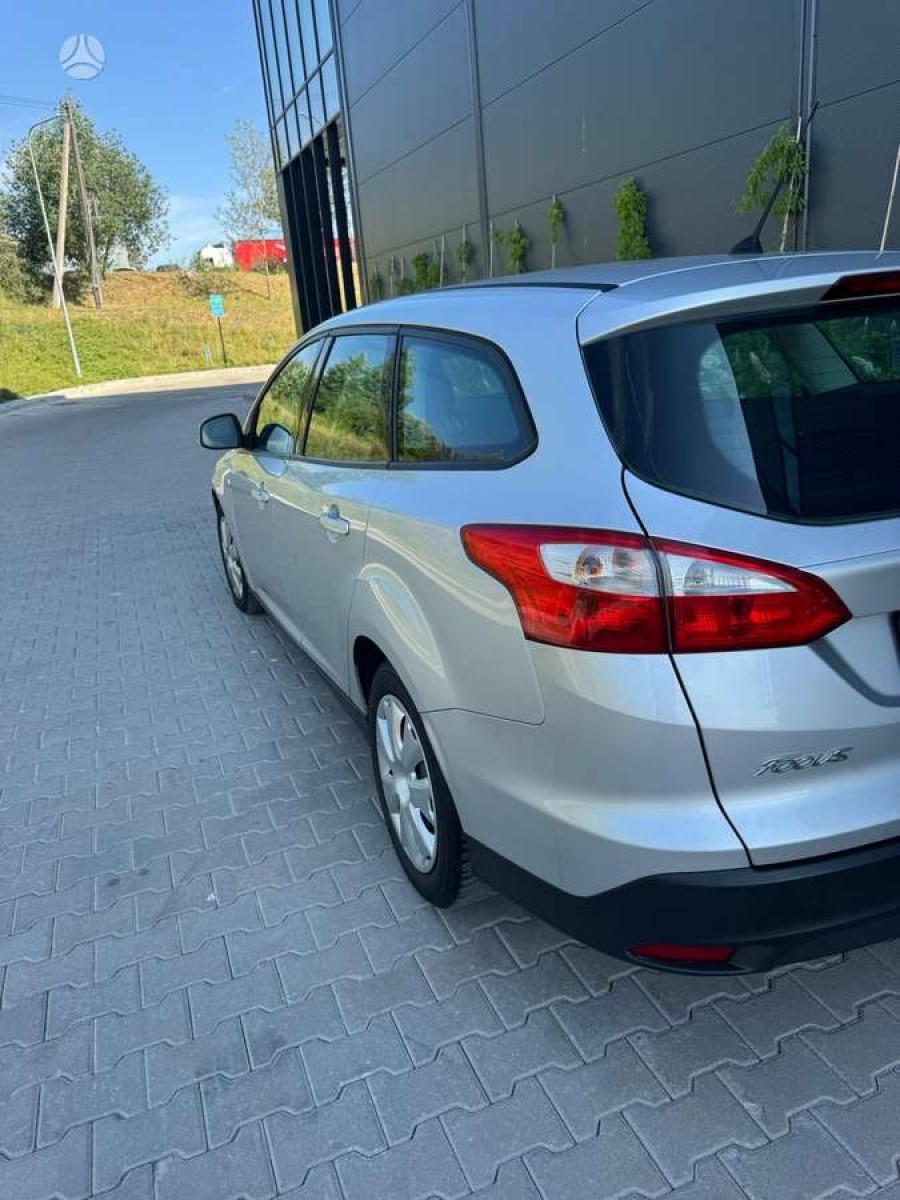 Grey Ford Focus 2012 in Vilnius, with an engine capacity of 1.56 L and mileage of 200 thousand km for 2750 €, photo 6 on AUTOMOTO.COM.LV