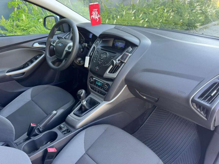 Grey Ford Focus 2012 in Vilnius, with an engine capacity of 1.56 L and mileage of 200 thousand km for 2750 €, photo 11 on AUTOMOTO.COM.LV