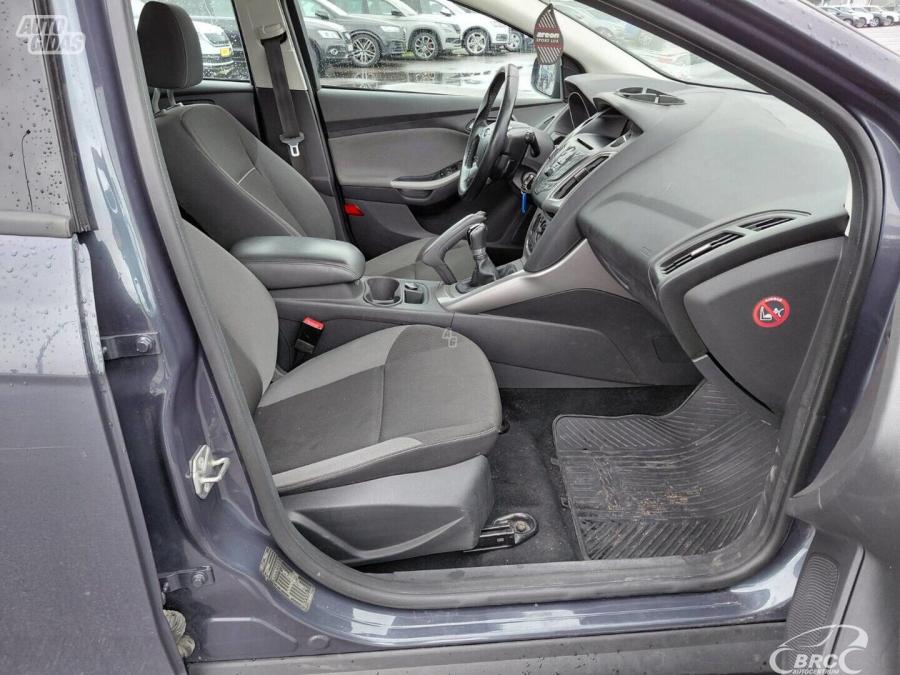 Grey Ford Focus 2012 in Avizieniai, with an engine capacity of 1.00 L and mileage of 156 thousand km for 3500 €, photo 7 on AUTOMOTO.COM.LV