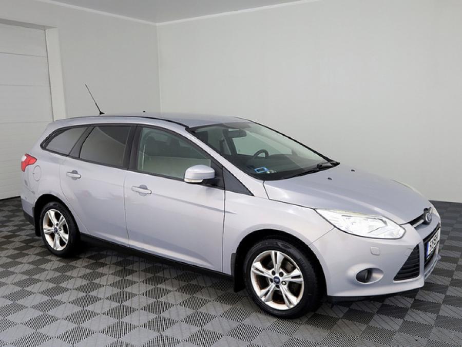 Pelēks Ford Focus 2012 Tallina, ar dzinēja tilpumu 1.60 L un nobraukumu 167 tūkst. km par 1199 €, foto 1 vietnē AUTOMOTO.COM.LV