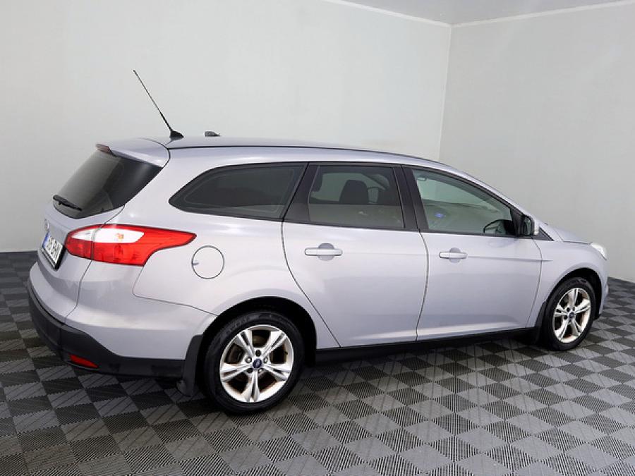 Pelēks Ford Focus 2012 Tallina, ar dzinēja tilpumu 1.60 L un nobraukumu 167 tūkst. km par 1199 €, foto 4 vietnē AUTOMOTO.COM.LV