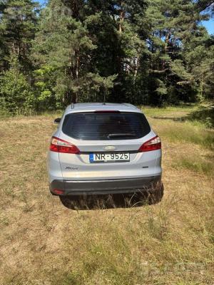 Pelēks Ford Focus 2012 Rīga, ar dzinēja tilpumu 1.60 L un nobraukumu 524 tūkst. km par 1950 €, foto 4 vietnē AUTOMOTO.COM.LV