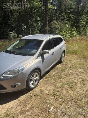 Pelēks Ford Focus 2012 Rīga, ar dzinēja tilpumu 1.60 L un nobraukumu 524 tūkst. km par 1950 €, foto 7 vietnē AUTOMOTO.COM.LV