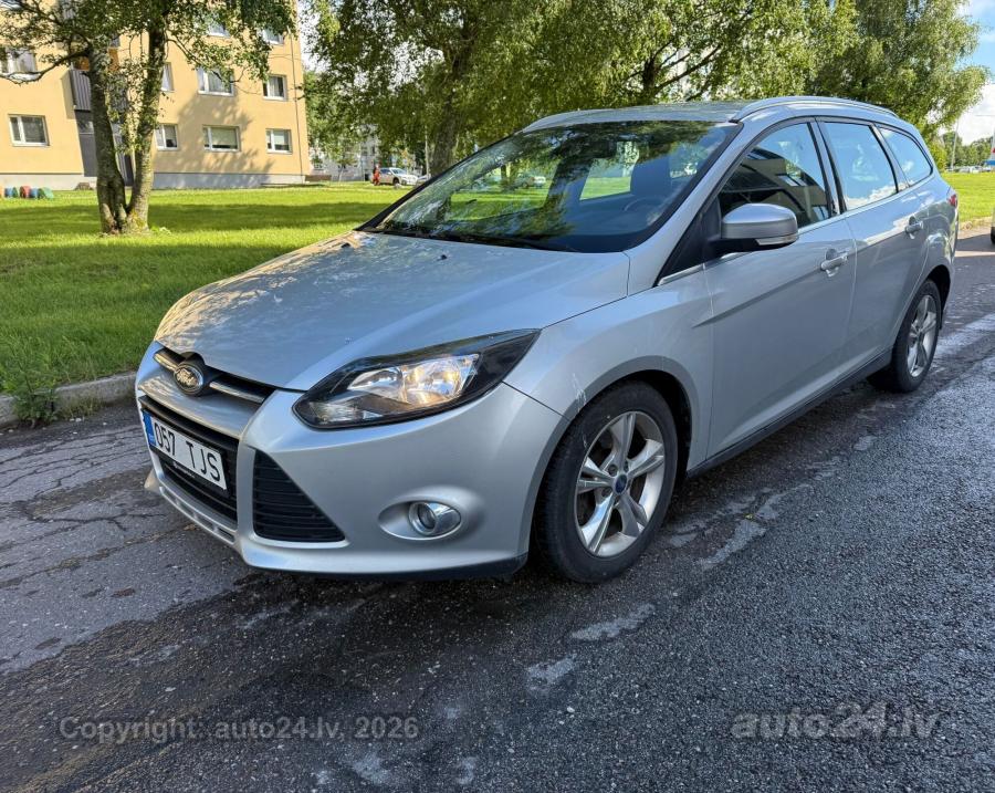 Pelēks Ford Focus 2012 Tallina, ar dzinēja tilpumu 2.00 L un nobraukumu 230 tūkst. km par 1500 €, foto 4 vietnē AUTOMOTO.COM.LV
