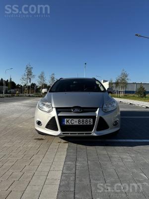 Pelēks Ford Focus 2012 Rīga, ar dzinēja tilpumu 1.60 L un nobraukumu 303 tūkst. km par 2500 €, foto  vietnē AUTOMOTO.COM.LV