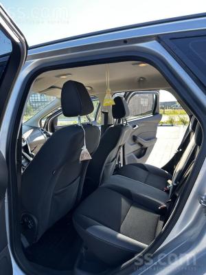 Grey Ford Focus 2012 in Riga, with an engine capacity of 1.60 L and mileage of 303 thousand km for 2500 €, photo 11 on AUTOMOTO.COM.LV