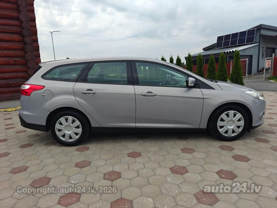 Grey Ford Focus 2012 in Paide, with an engine capacity of 1.60 L and mileage of 189 thousand km for 4290 €, photo 4 on AUTOMOTO.COM.LV