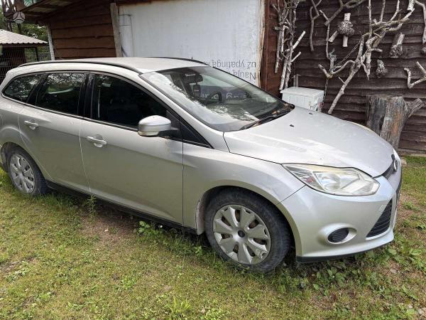 Grey Ford Focus 2012 in Panevezys, with an engine capacity of 1.60 L and mileage of 285 thousand km for 900 €, photo 2 on AUTOMOTO.COM.LV